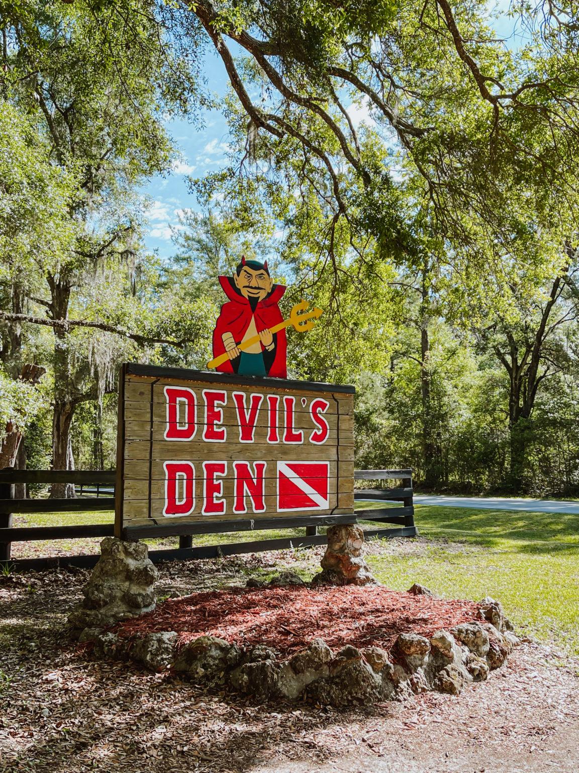 Visiting Devil's Den: Florida’s Mind-Blowing Underground Spring Cave ...