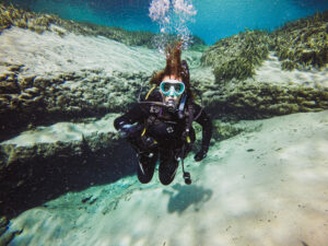 8 Best Florida Springs For Scuba Diving (From A Local Diver)