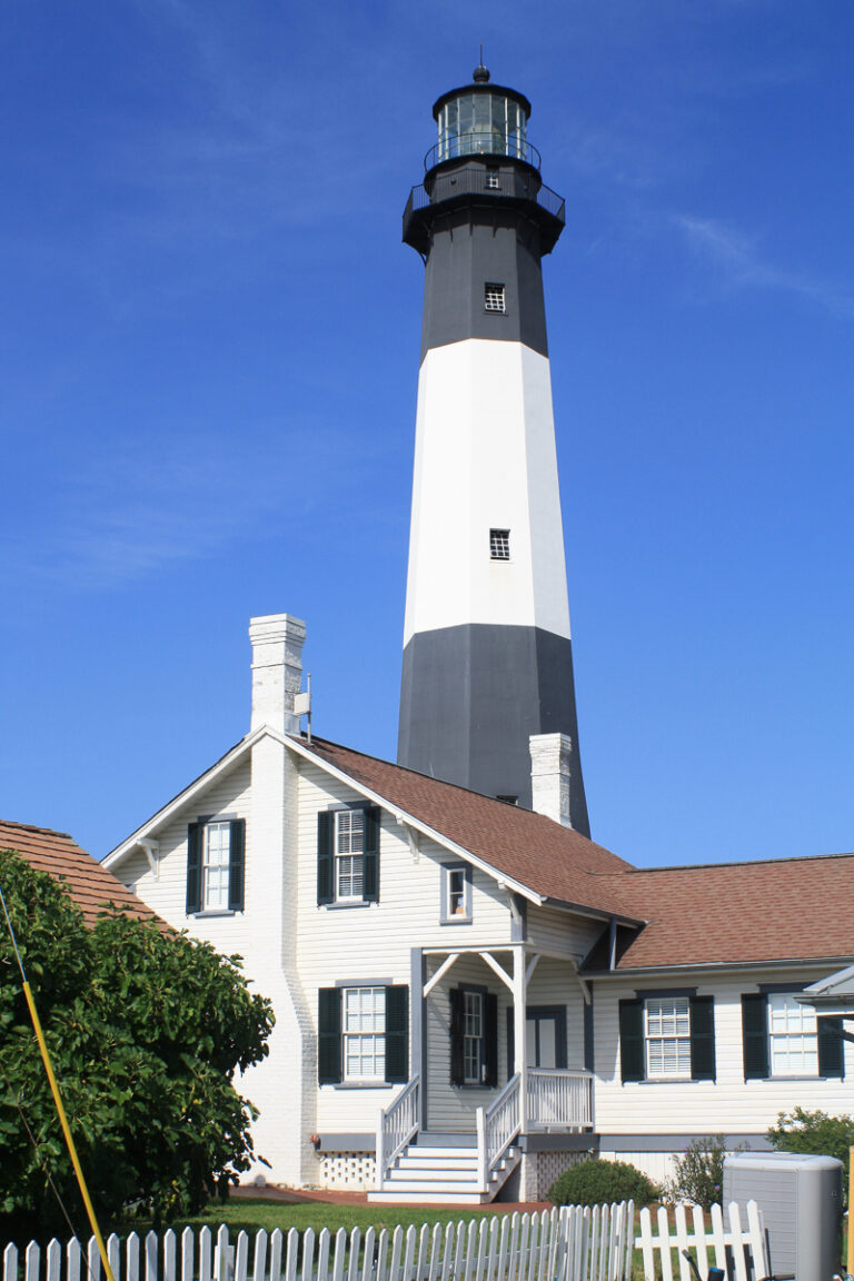 12 Lighthouses On The East Coast For An Epic Road Trip